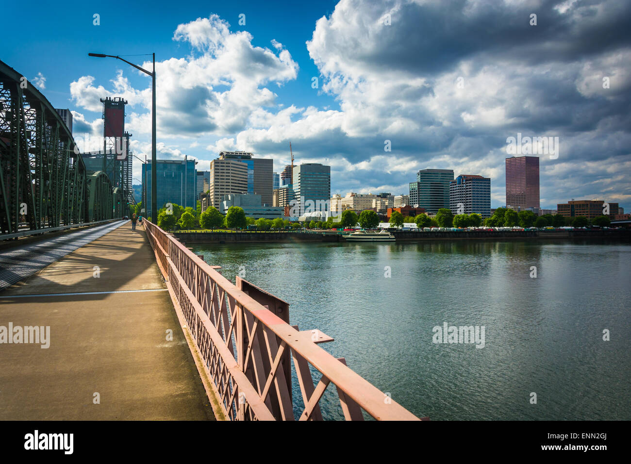 The Portland skyline and Hawthorne Bridge, in Portland, Oregon Stock ...