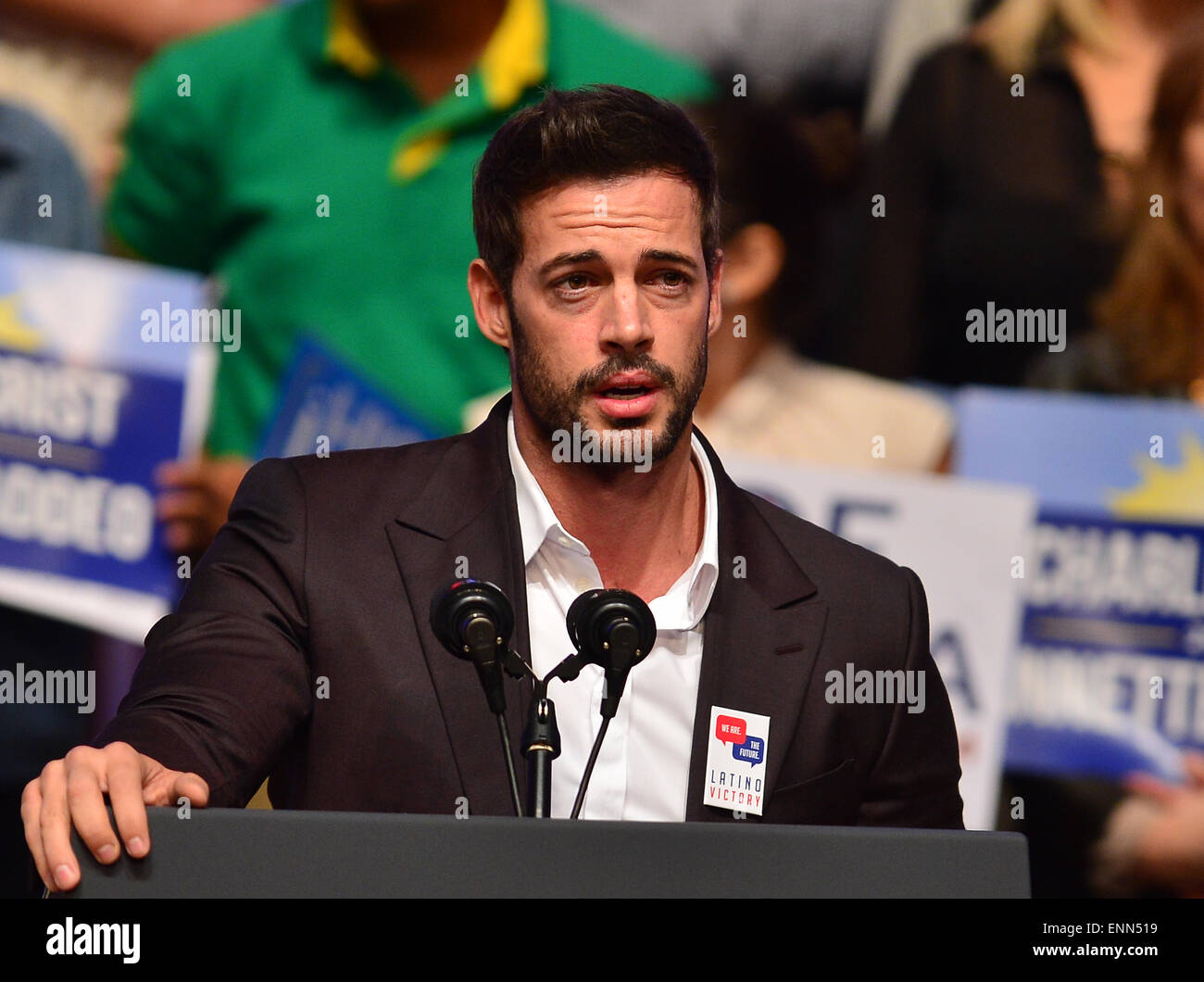 Campaign rally for Florida State Governor candidate Charlie Crist held ...