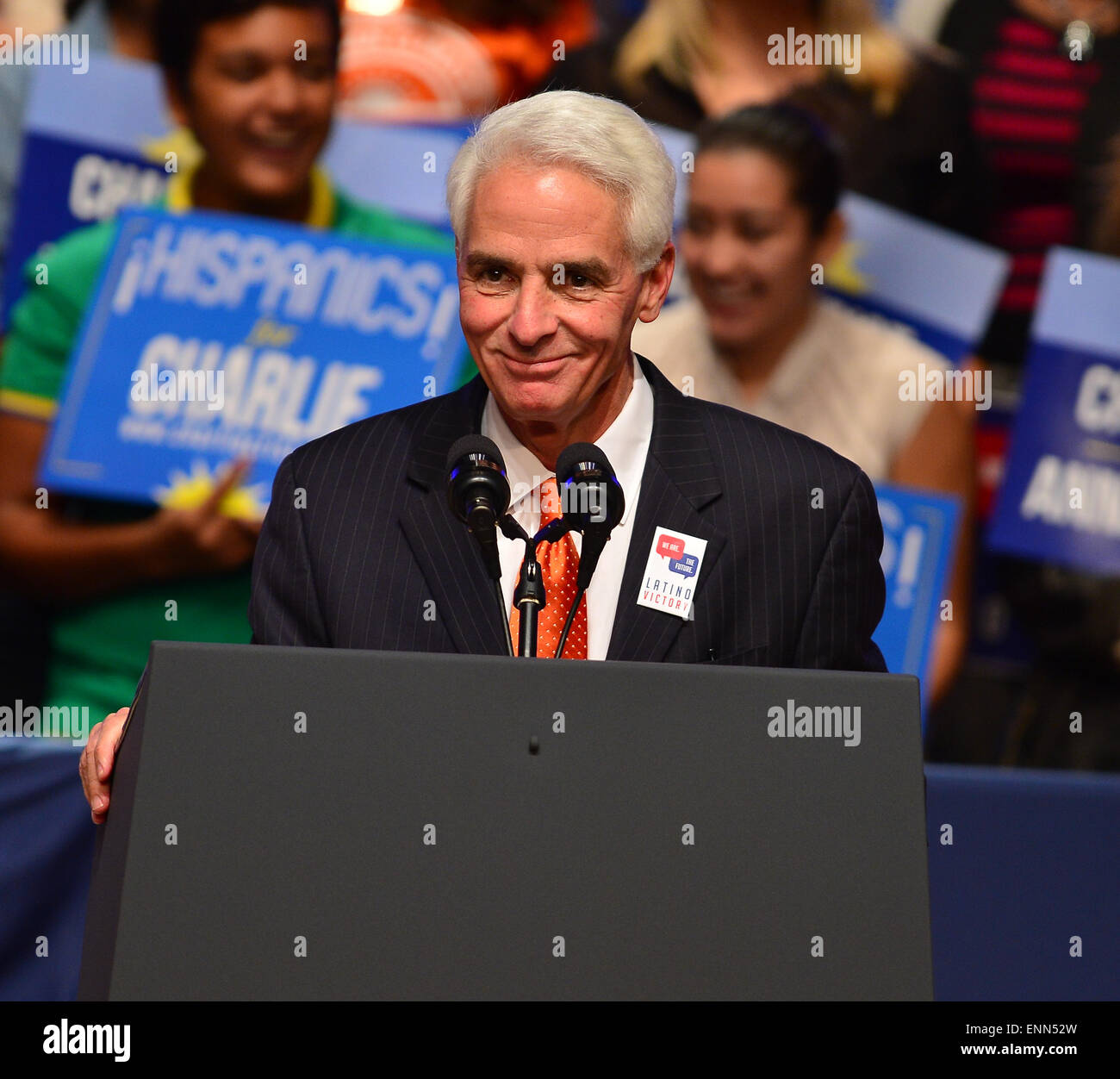 Campaign rally for Florida State Governor candidate Charlie Crist held ...