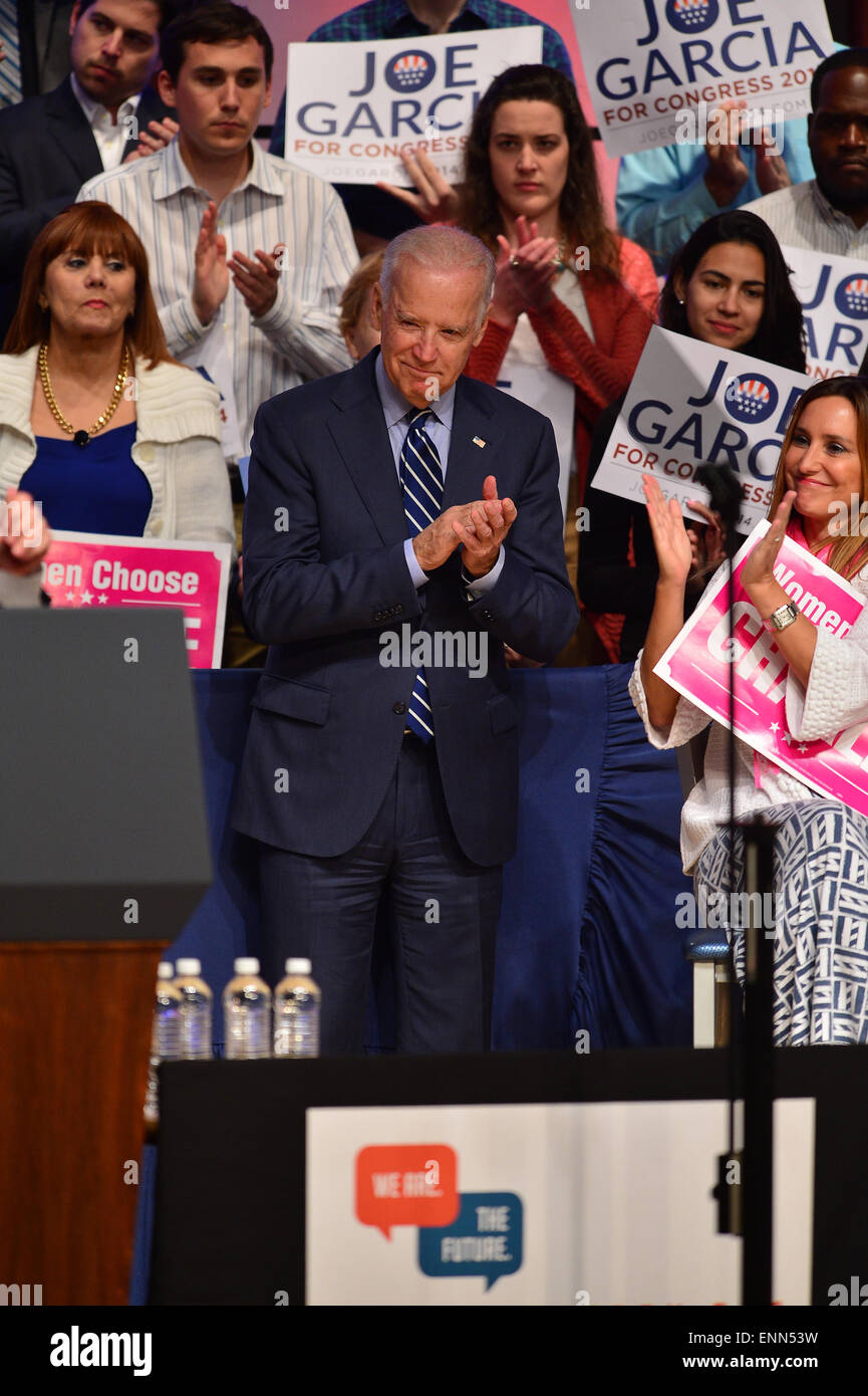 Campaign Rally For Florida State Governor Candidate Charlie Crist Held