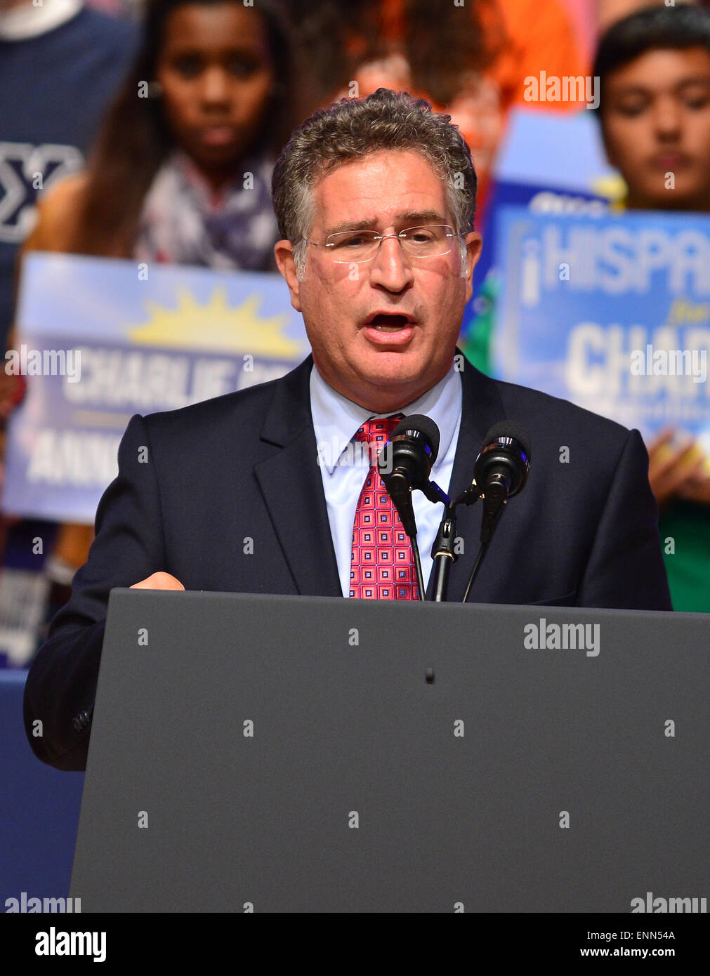 Campaign rally for Florida State Governor candidate Charlie Crist held ...
