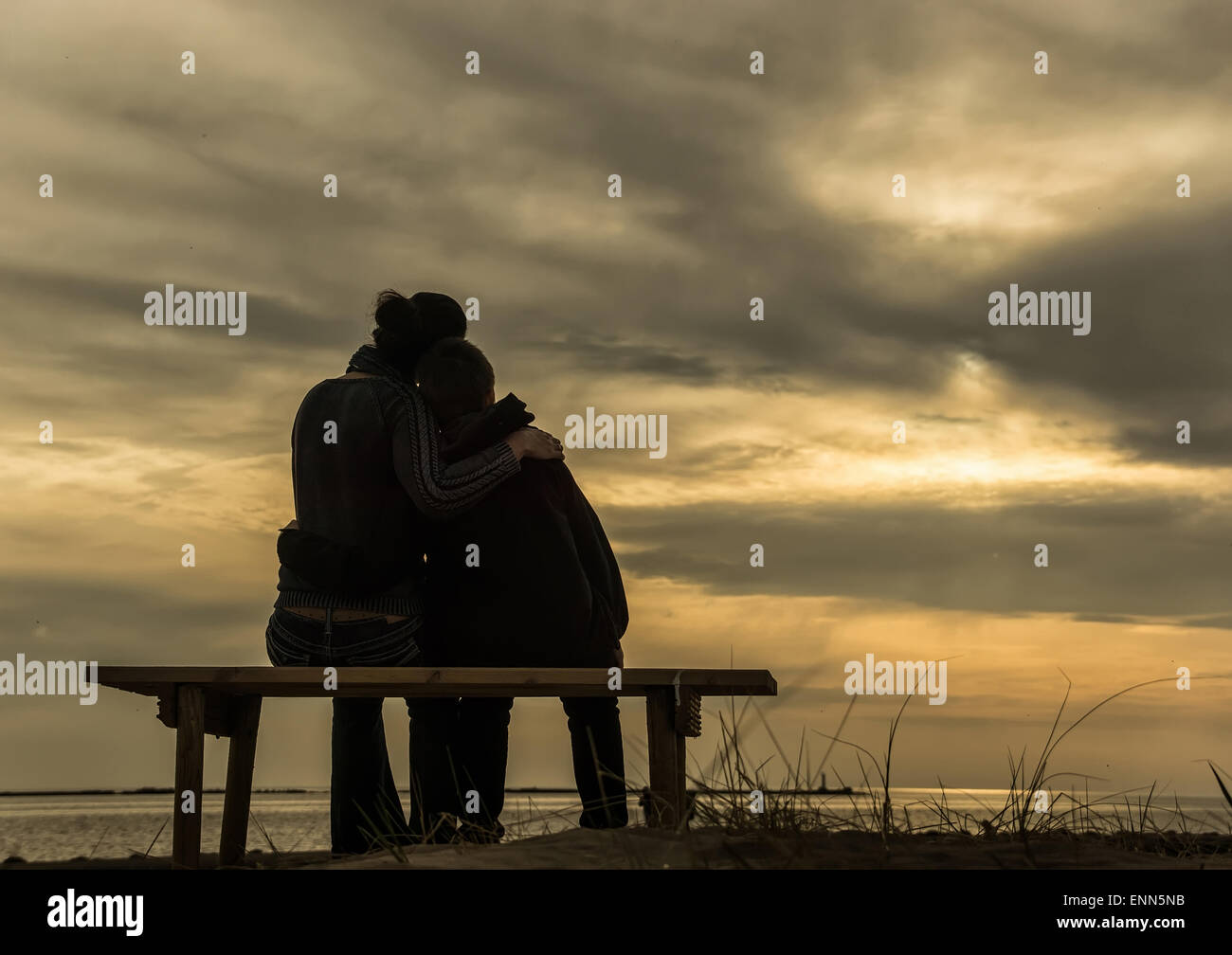 Child watching sunset hi-res stock photography and images - Alamy