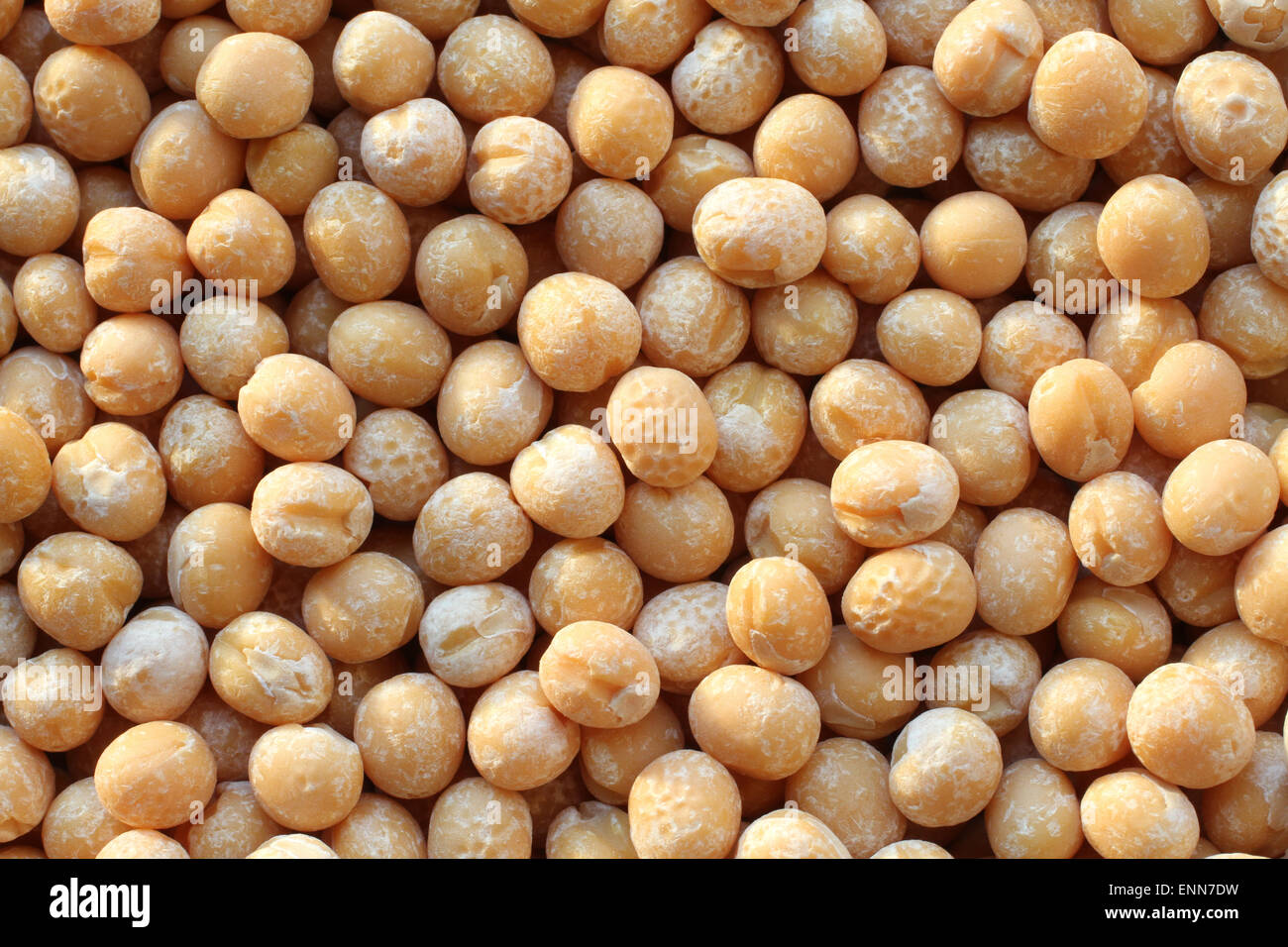 Split peas background Stock Photo - Alamy