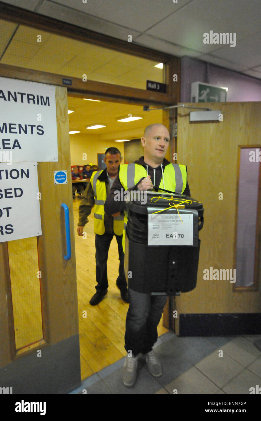 Ballot box ireland election hi-res stock photography and images - Alamy