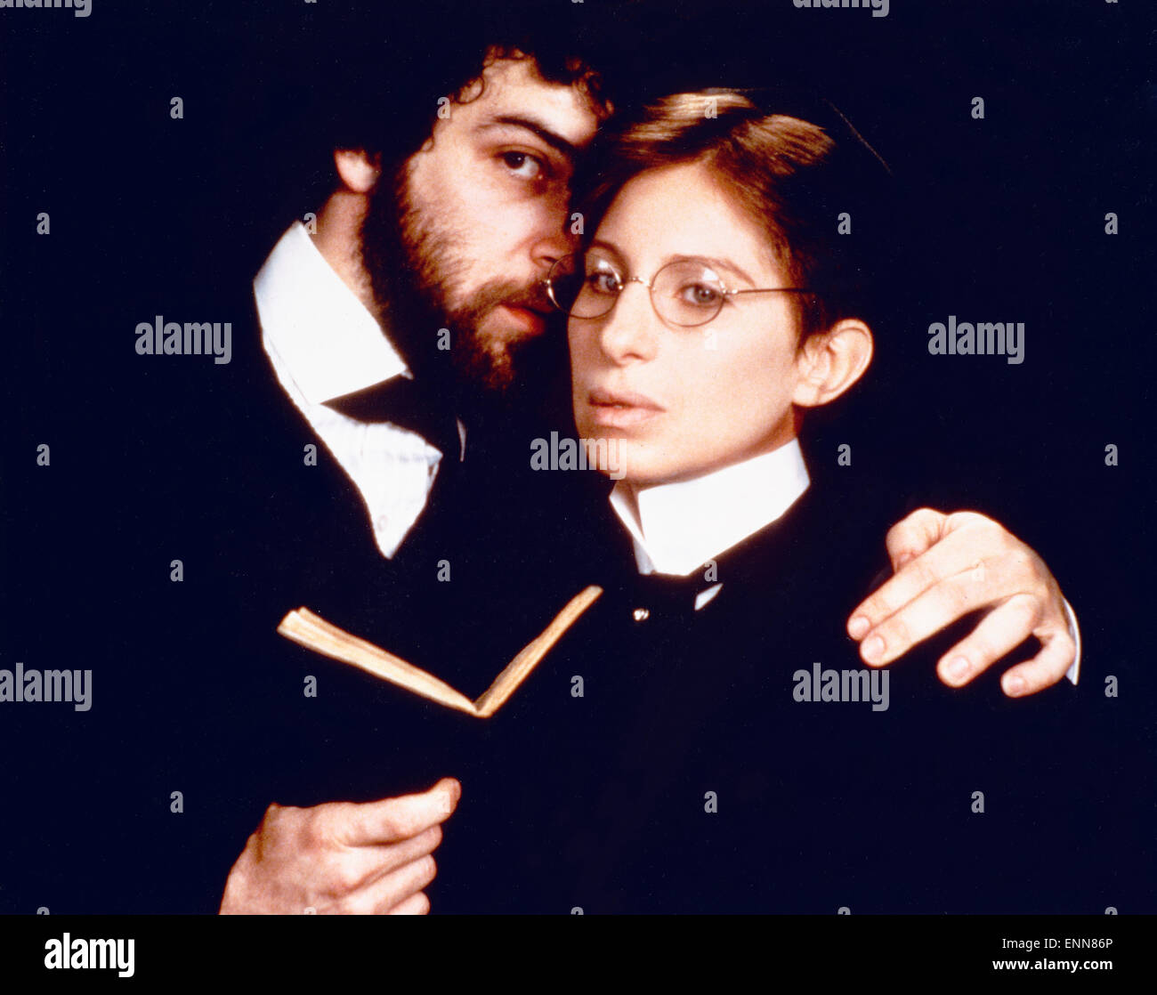 Barbra streisand yentl hi-res stock photography and images - Alamy