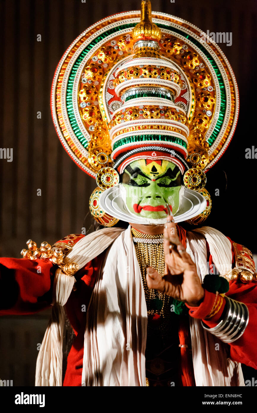 Traditional Kerela cultural dance show (Kathakali) in Fort Kochi Stock ...