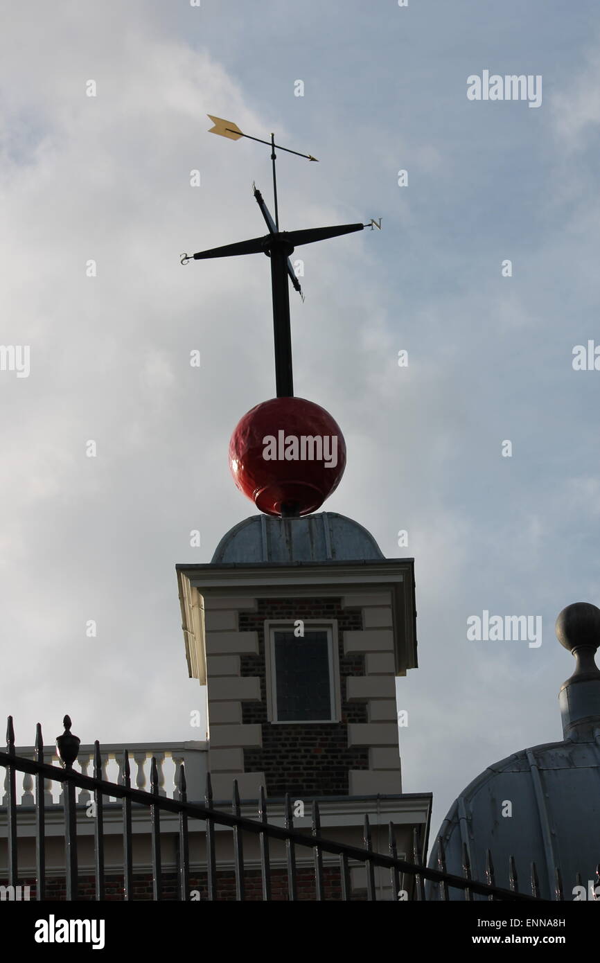 Herstmonceux clock hi-res stock photography and images - Alamy