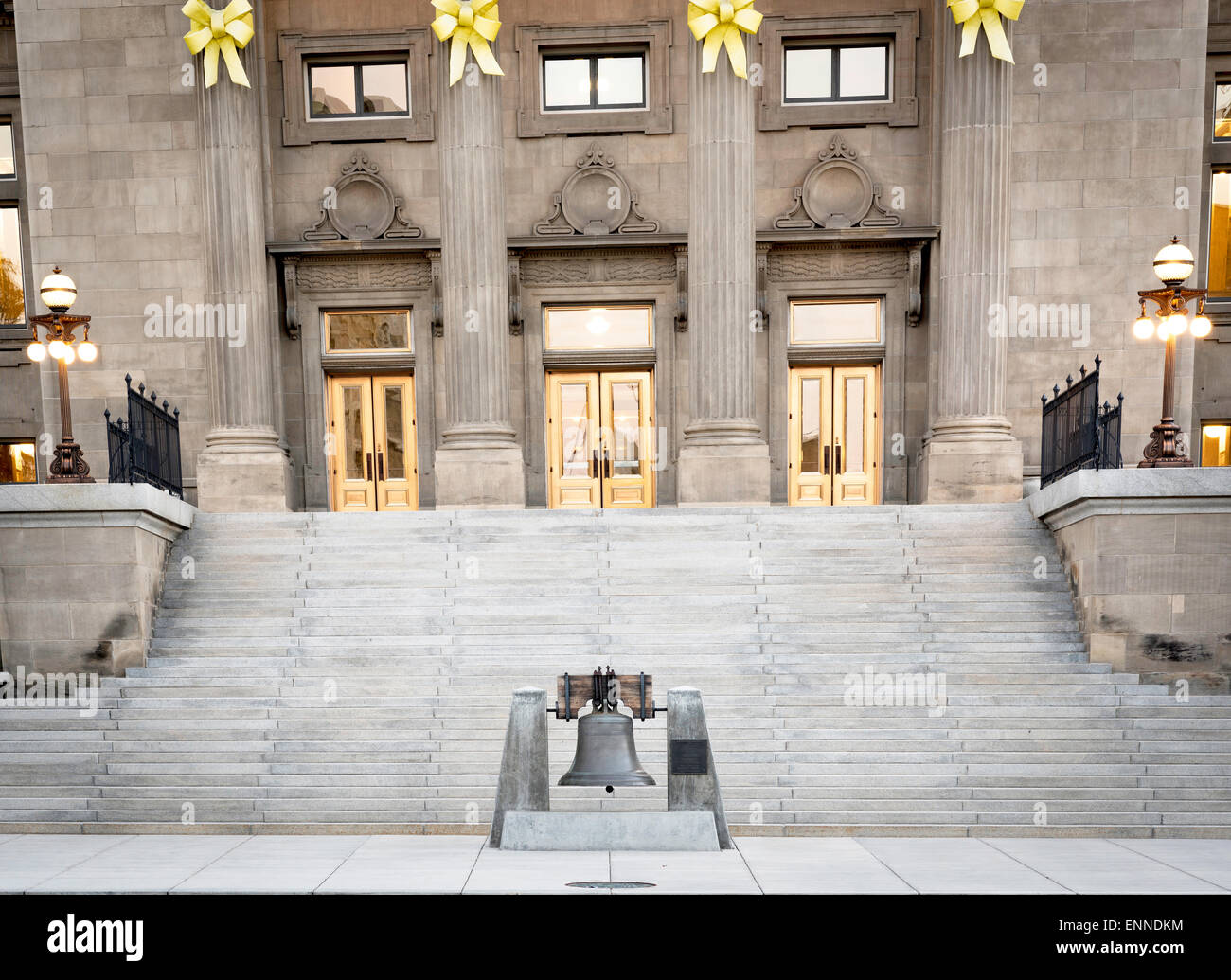 Bell and steps of a state capital Stock Photo - Alamy