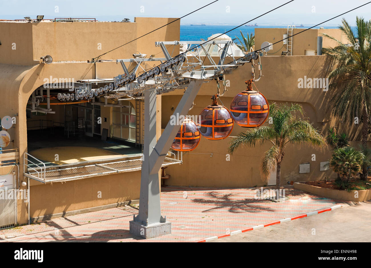 Empty booth hi-res stock photography and images - Alamy