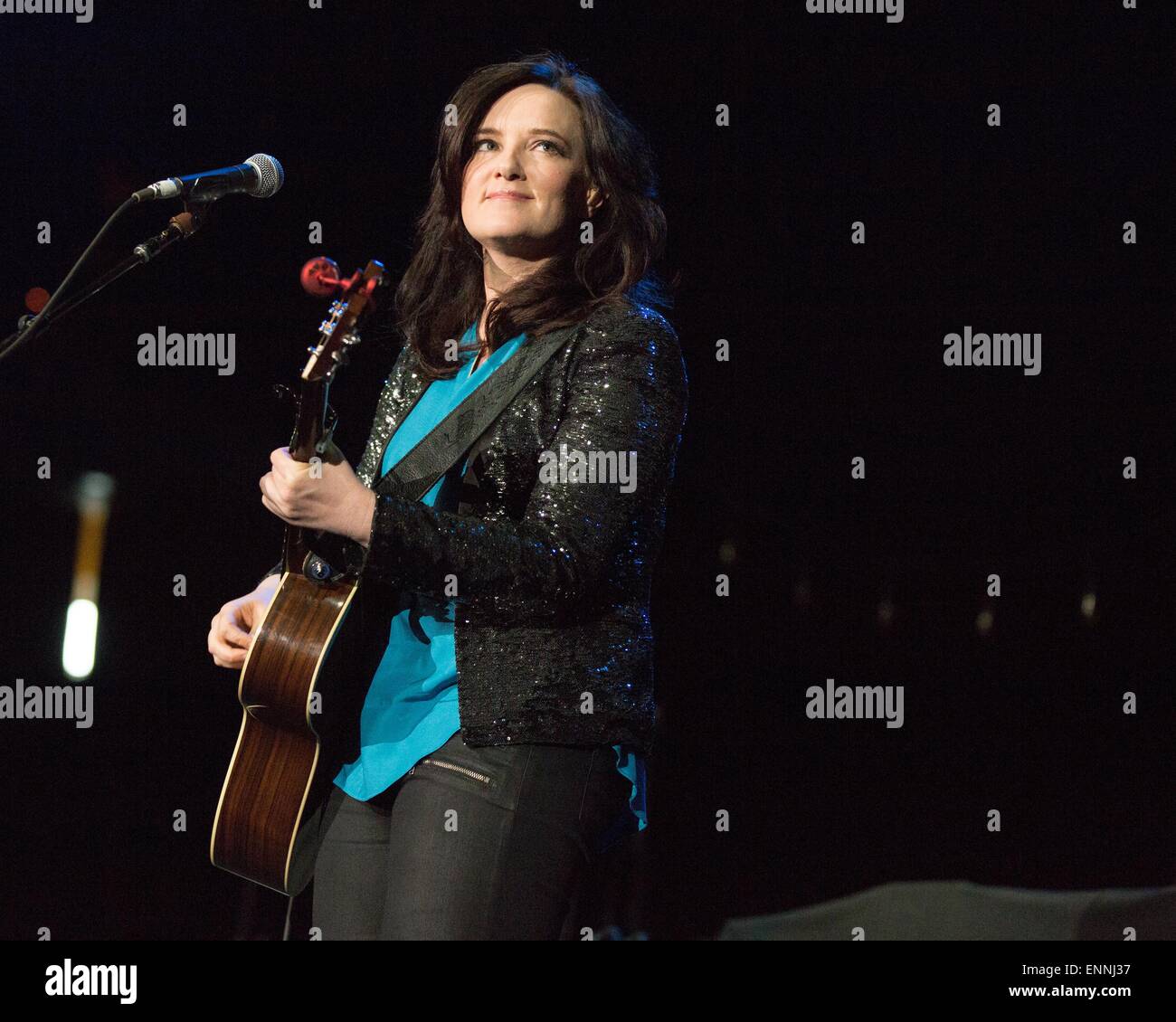 Green Bay, Wisconsin, USA. 8th May, 2015. Country musician BRANDY CLARK ...
