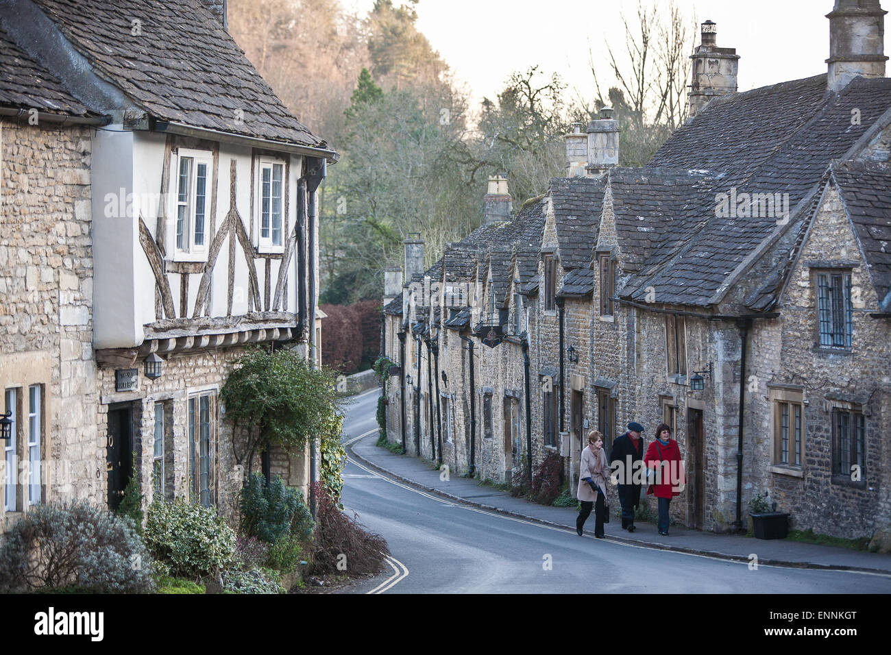 Pretty quaint village hi-res stock photography and images - Alamy