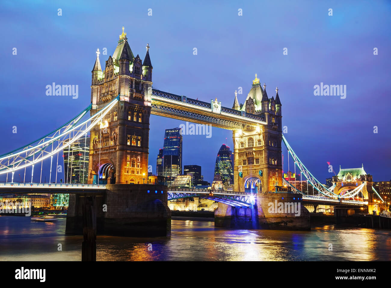 Tower Bridge At Night High Resolution Stock Photography and Images - Alamy