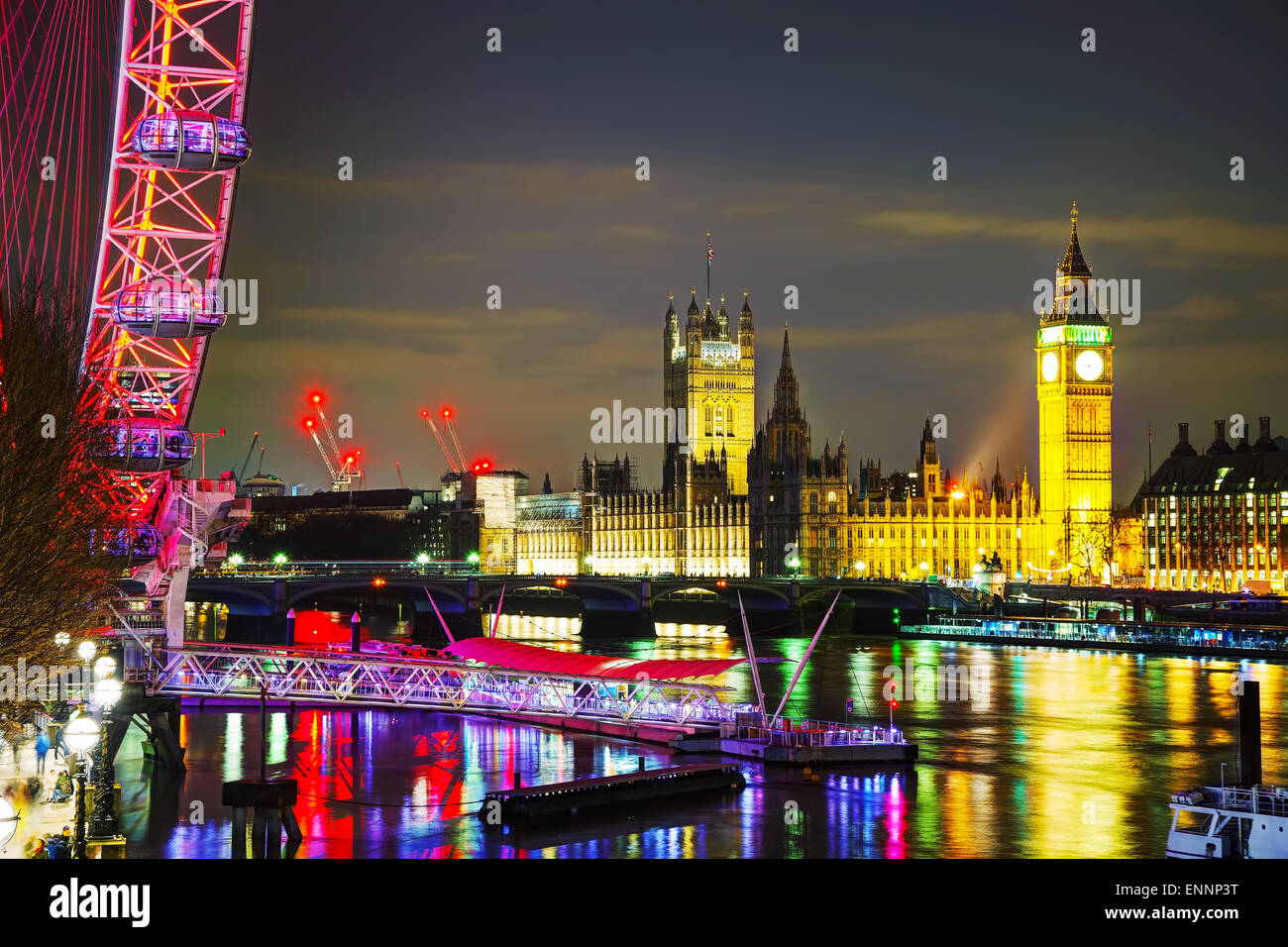 Overview of London with the Elizabeth Tower and Houses of Parliament ...