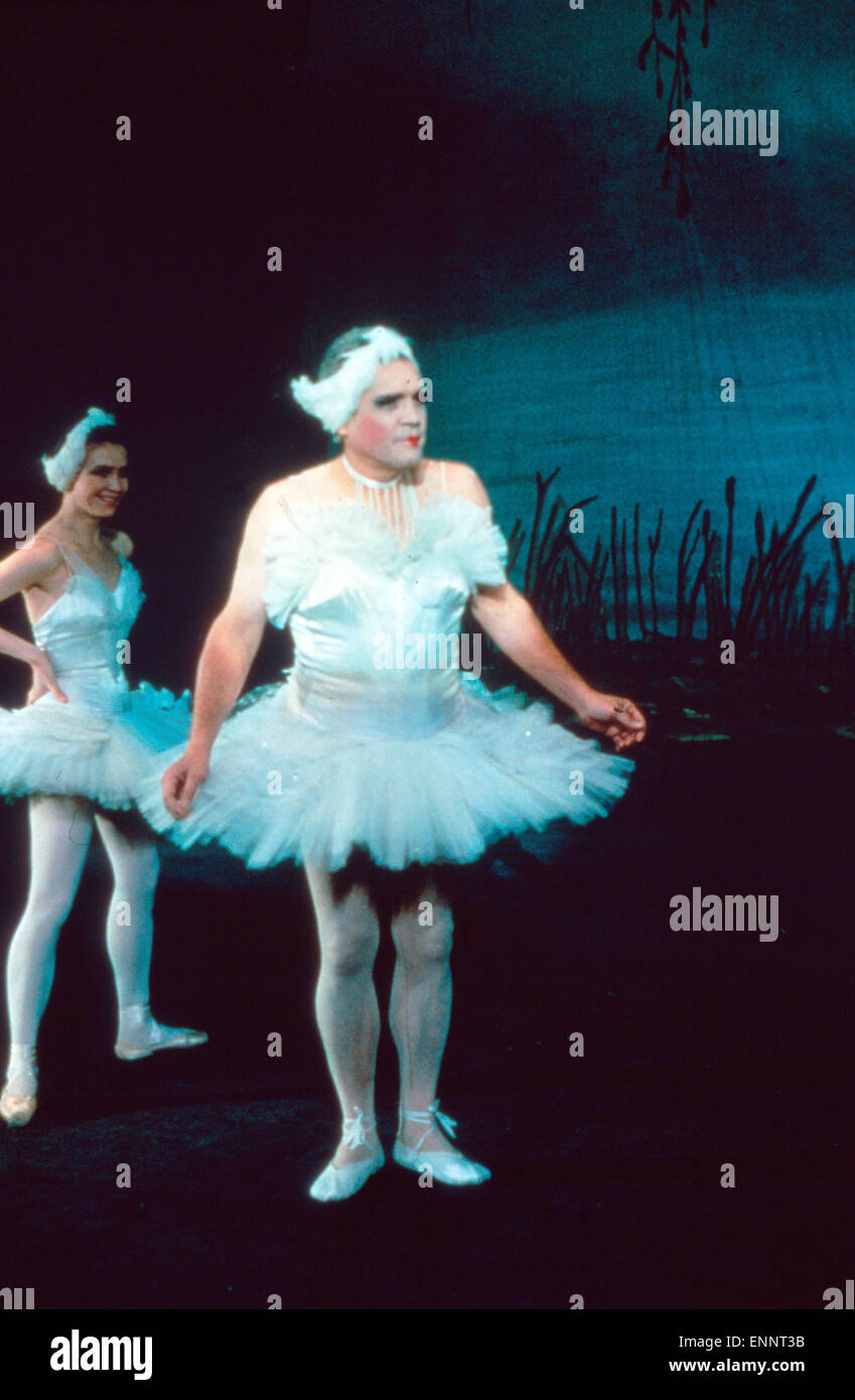 Police Academy: Mission to Moscow, aka: Police Academy 7 - Mission in ...