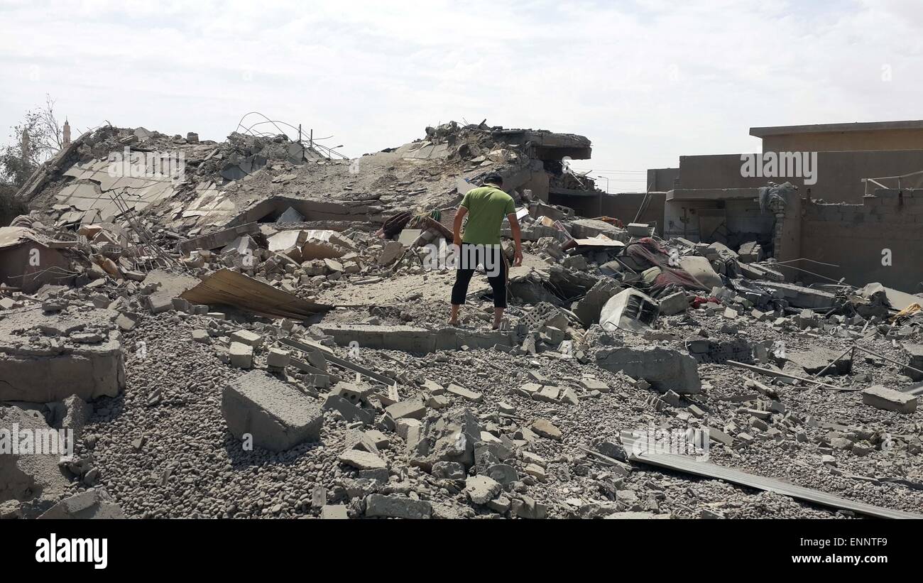 Buildings damaged by bombing hi-res stock photography and images - Alamy