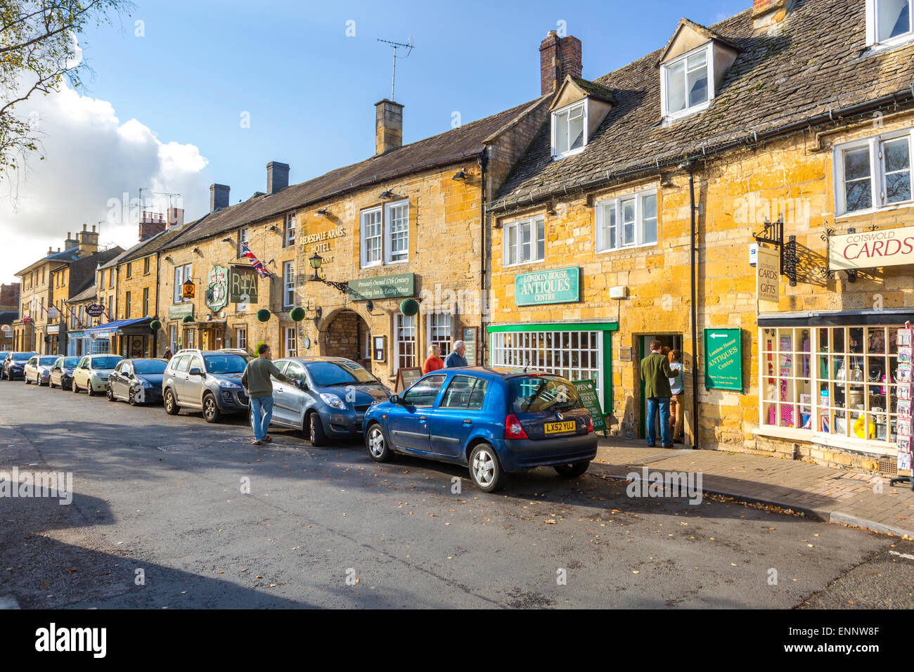 Moreton in marsh hi-res stock photography and images - Alamy
