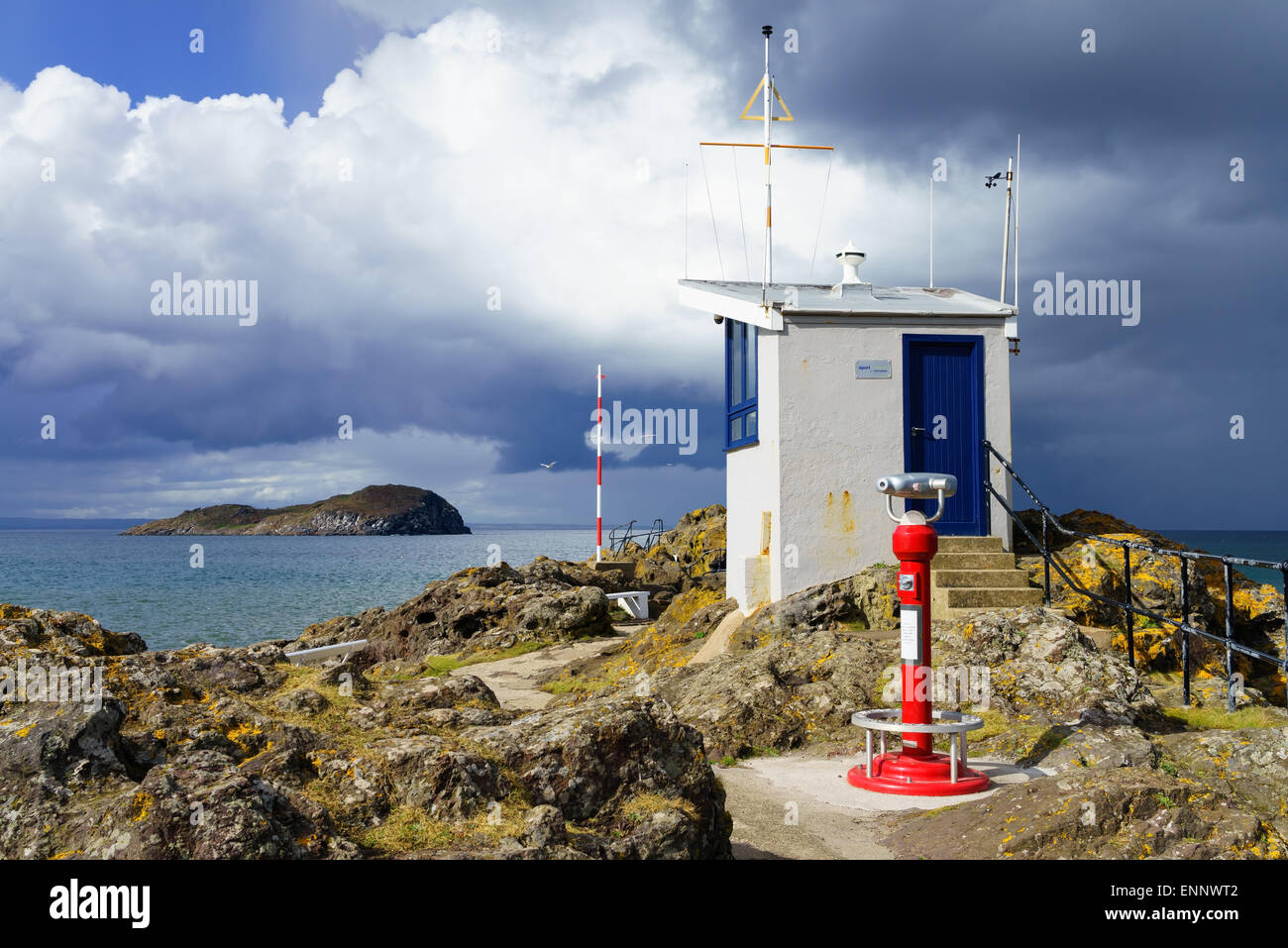 The old lookout and Craigleith Island from the rocks at North Berwick ...