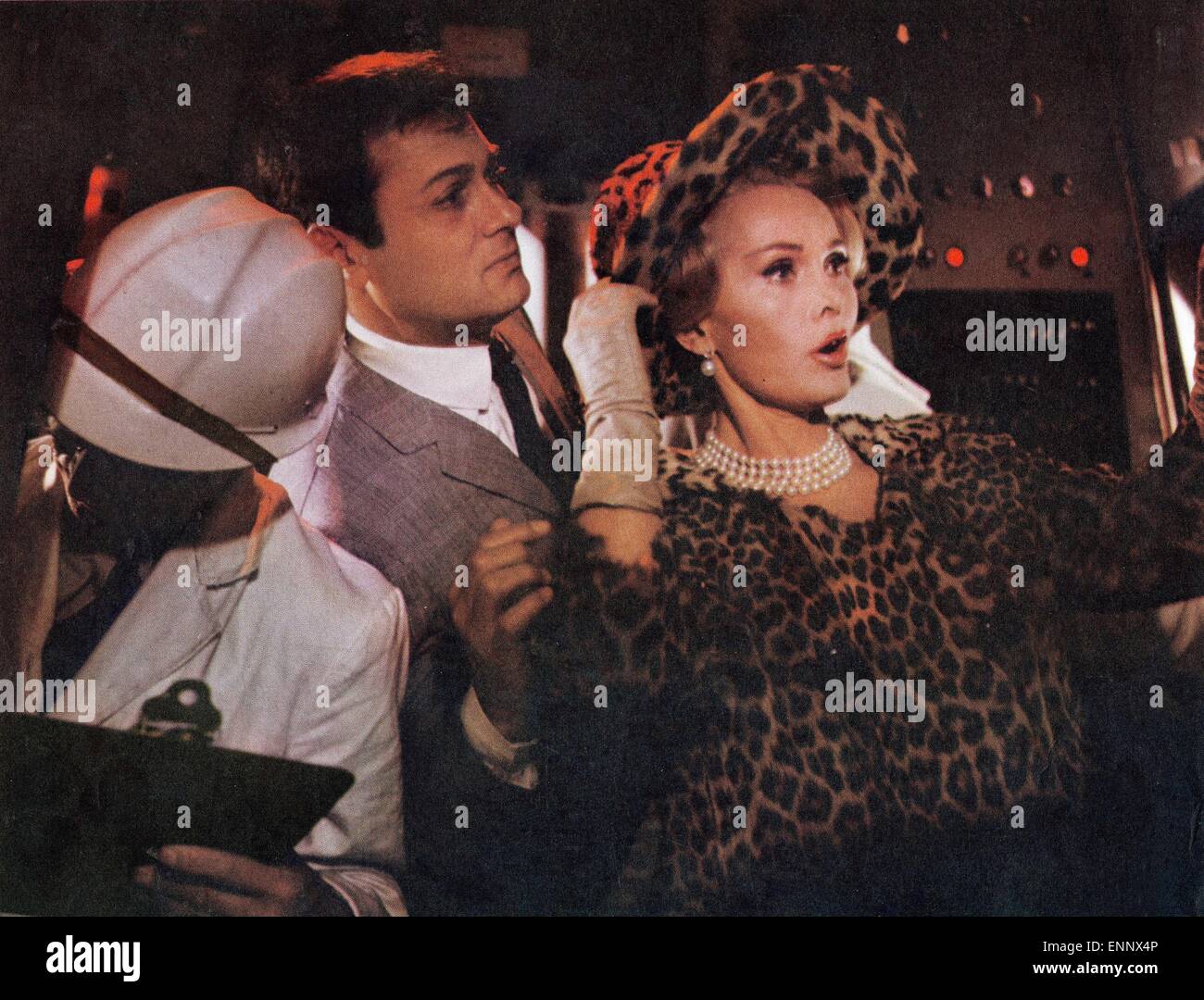 Zsa zsa gabor tony curtis hi-res stock photography and images - Alamy