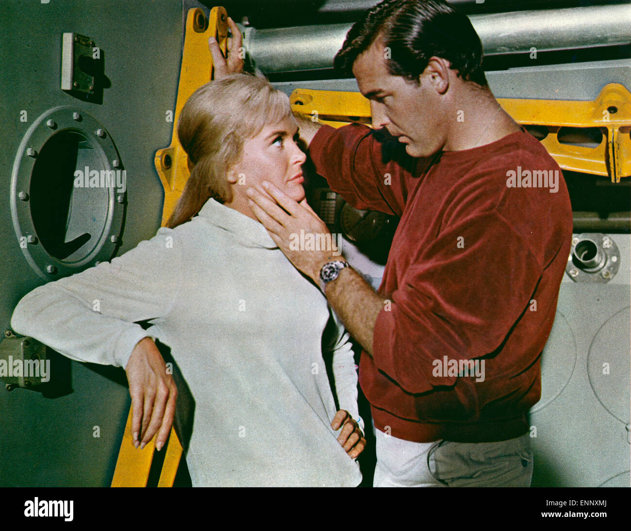 Around the world under the sea; USA; 1966; Unter Wasser rund um die ...