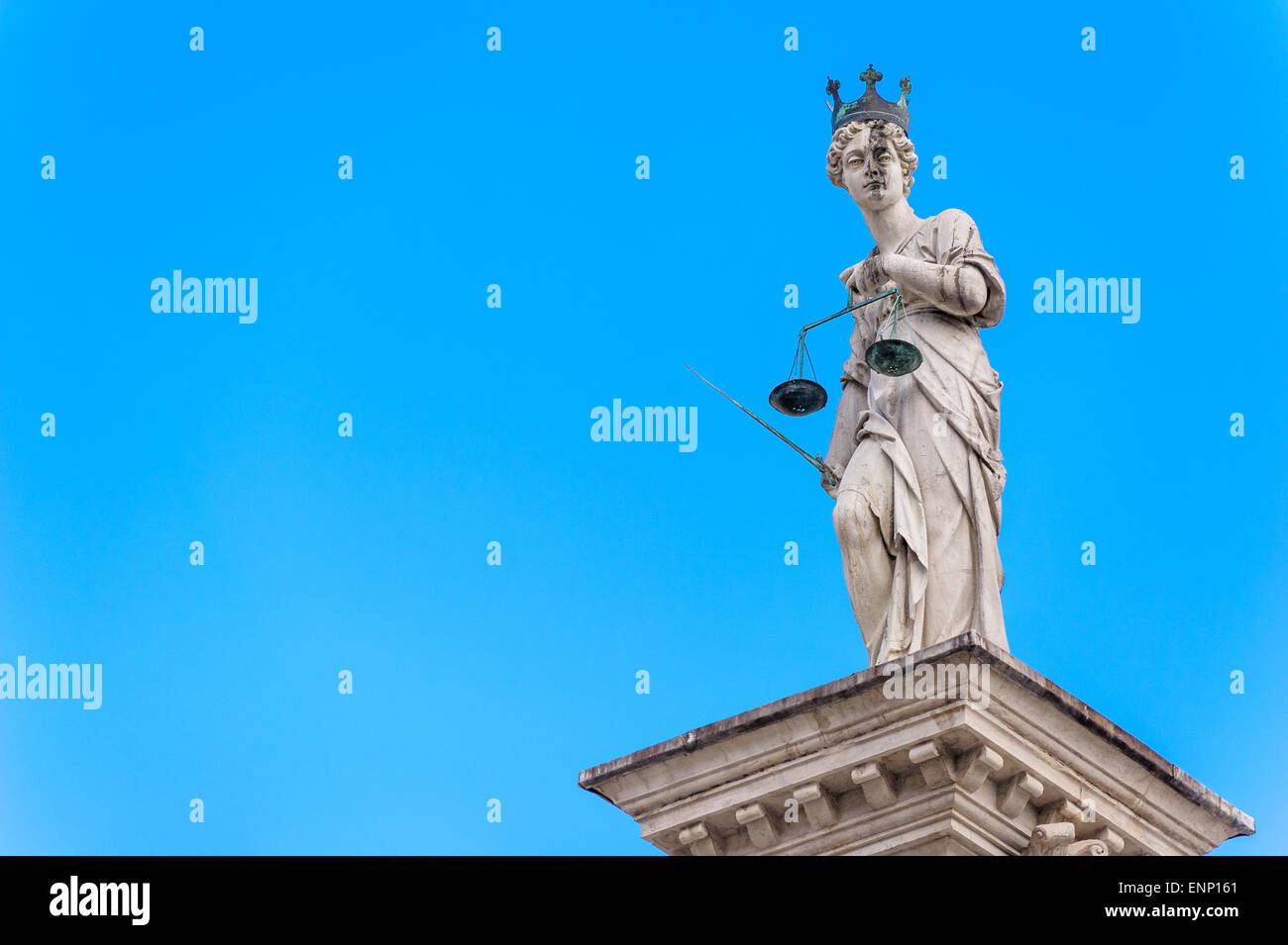 Statue of justice hi-res stock photography and images - Alamy