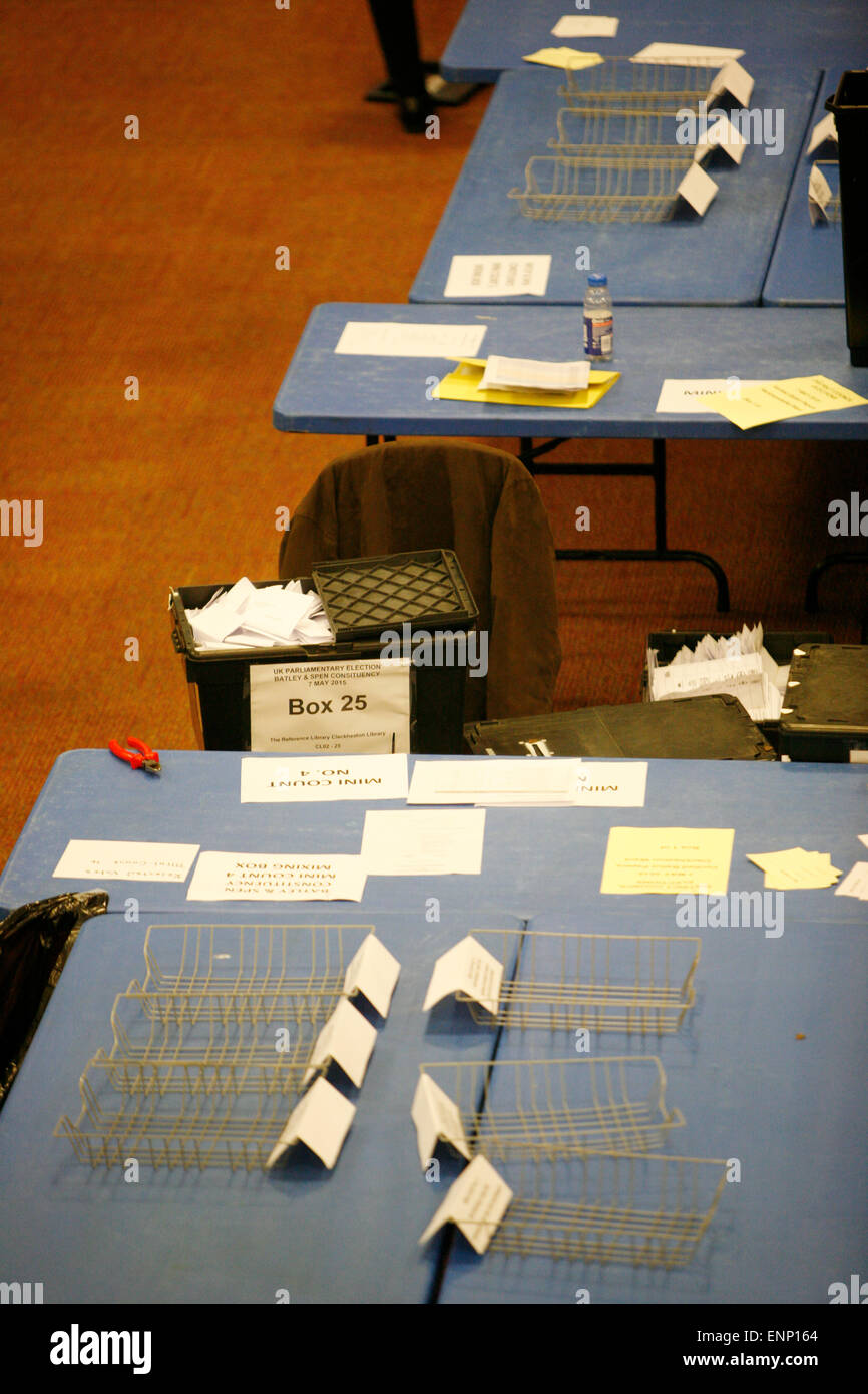 General Election Count: Dewsbury Stock Photo - Alamy
