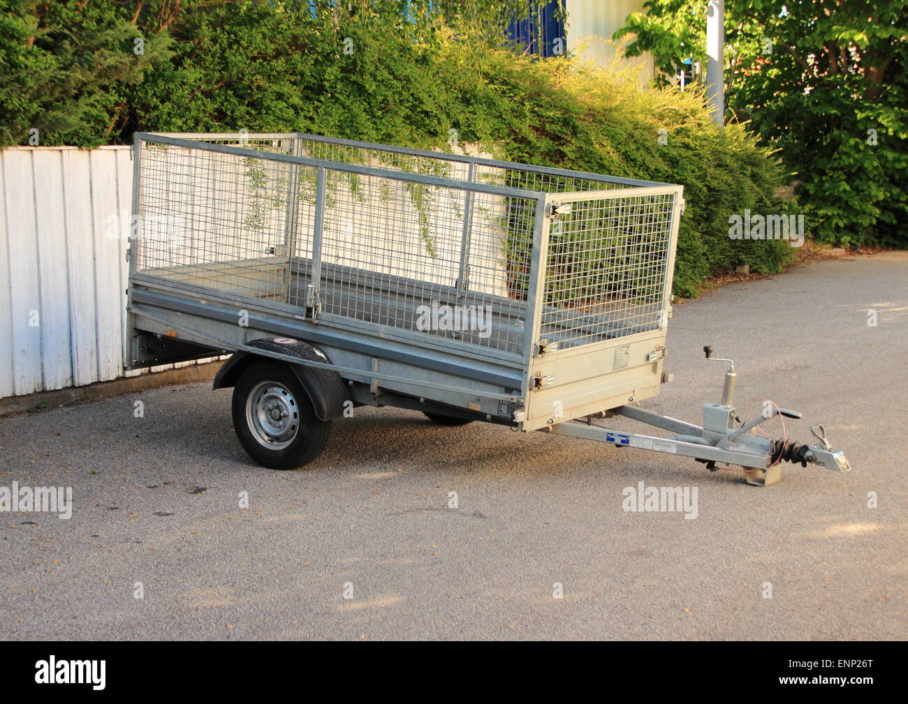 Net metal hi-res stock photography and images - Alamy