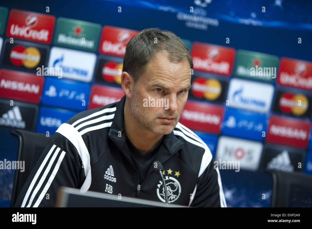 Ajax coach hi-res stock photography and images - Alamy