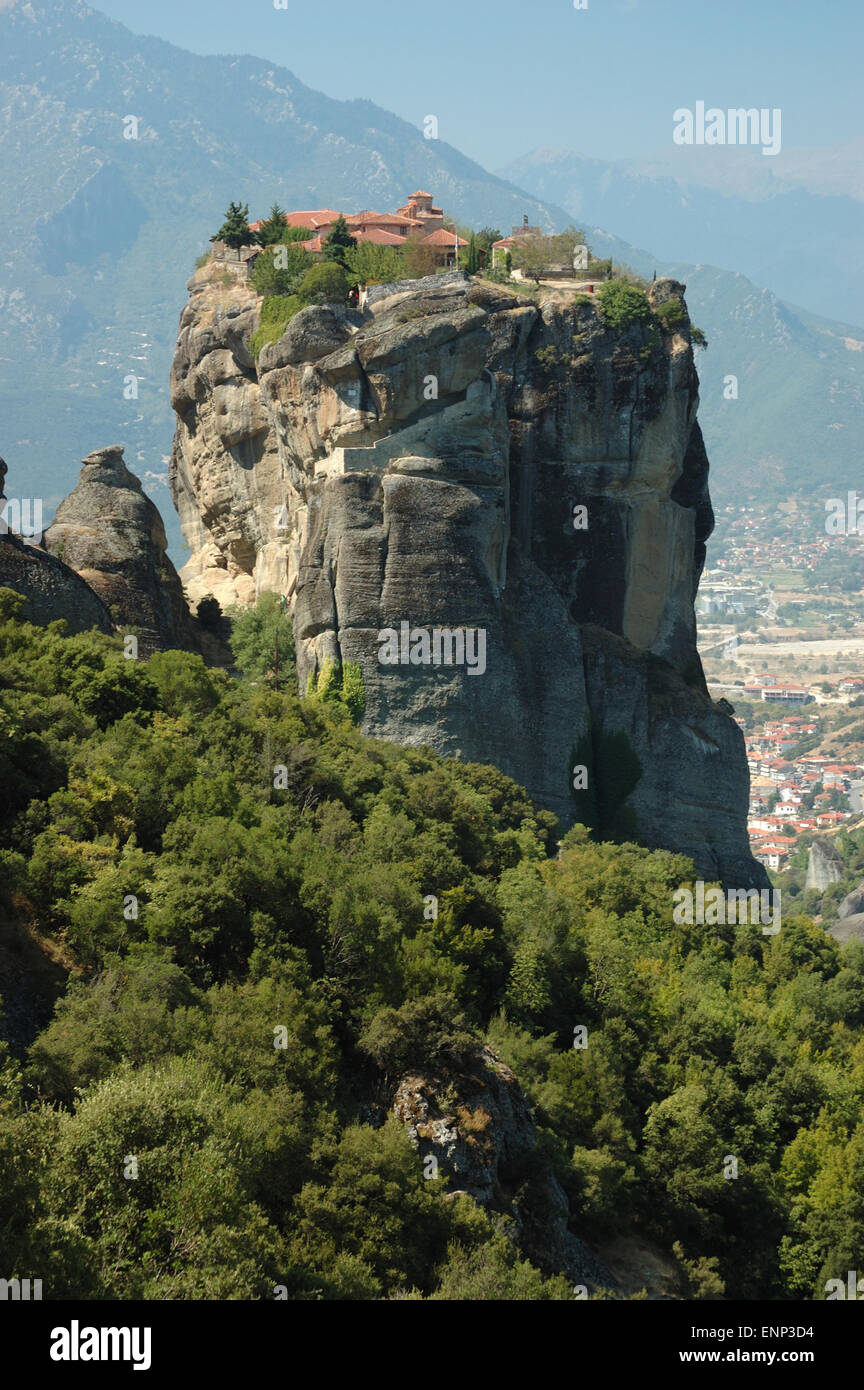 Holy Trinity (Agia Triada)rock monastery,Meteora,Greece The Meteora ...