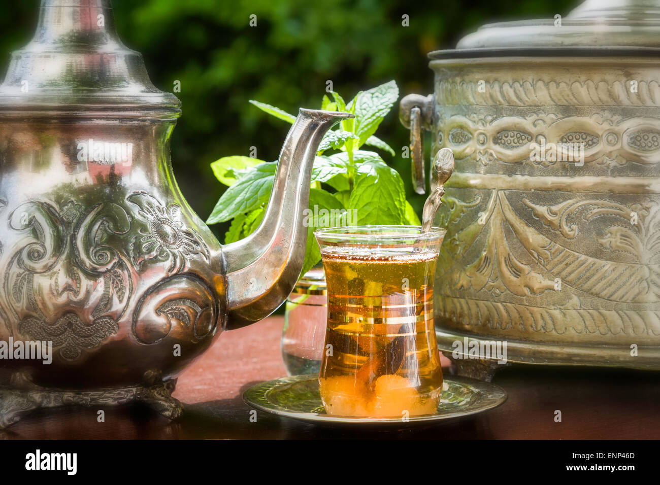 Mint tea - traditional Arabian drink in garden Stock Photo - Alamy