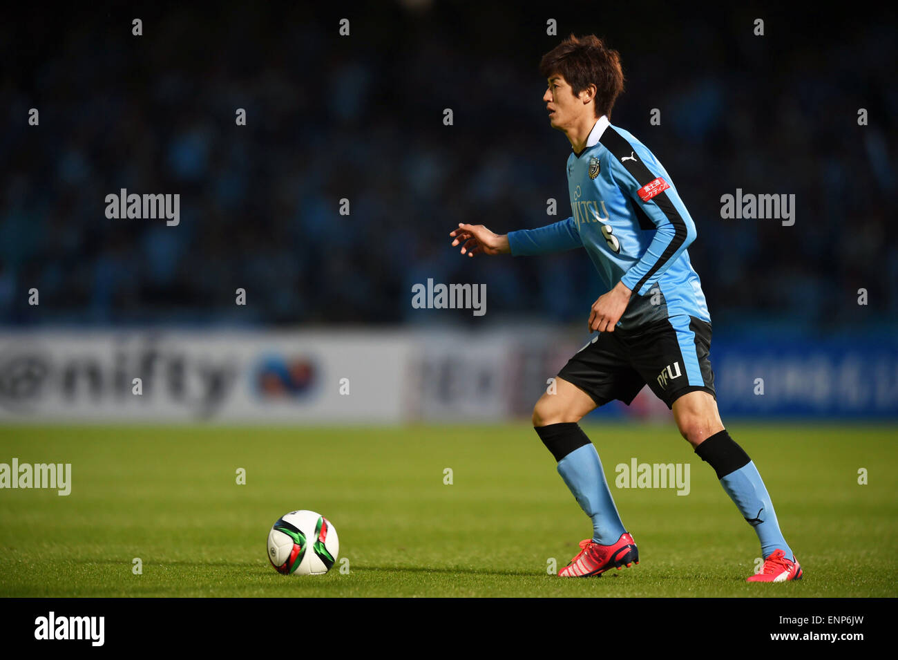 Kanagawa, Japan. 12th Apr, 2015. Shogo Taniguchi (Frontale) Football ...
