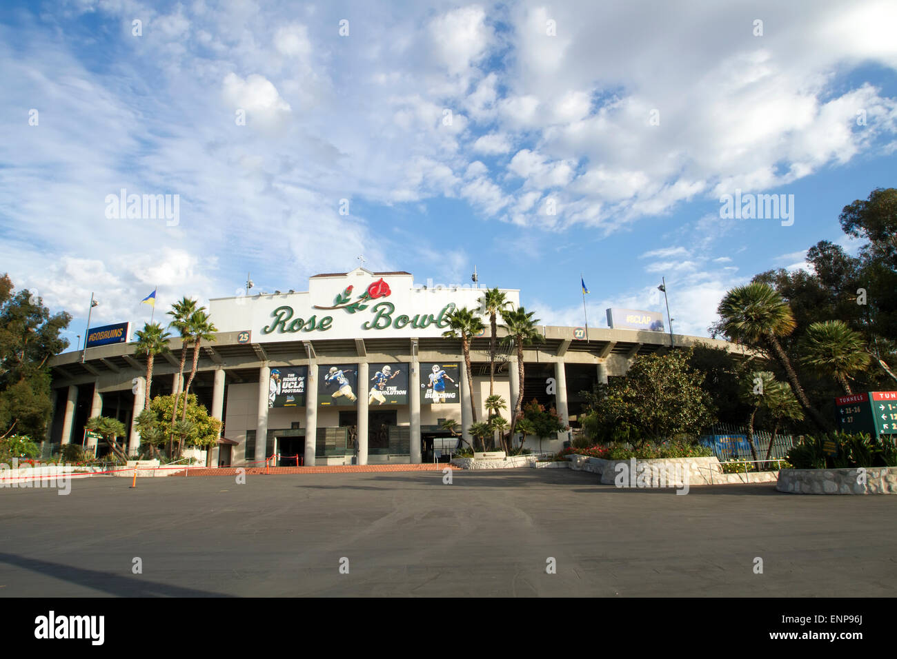 Rose Bowl stadium in Pasadena California Stock Photo - Alamy