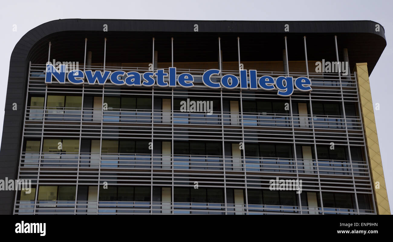Newcastle college newcastle upon tyne hi-res stock photography and ...