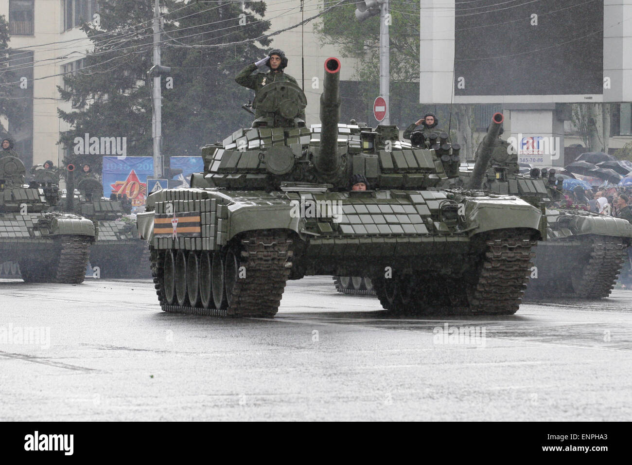 Donetsk, Ukraine. 9th May, 2015. A tank advances during a military ...