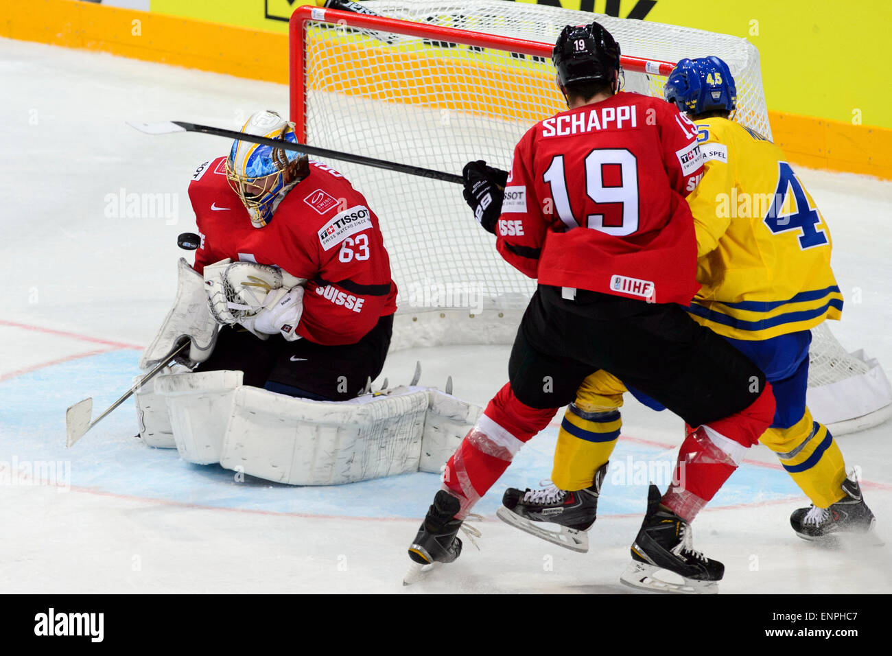 Prague, Czech Republic. 9th May, 2015. From left: goalkeeper Leonardo ...