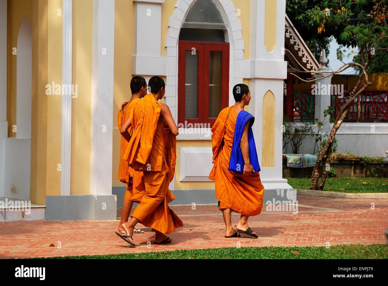 Young king rama v hi-res stock photography and images - Alamy