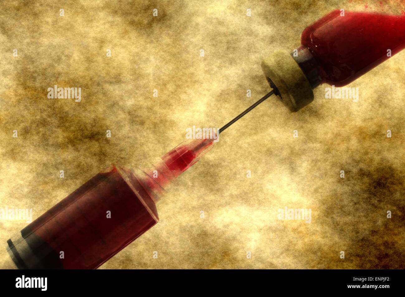 Syringe and vial Stock Photo - Alamy
