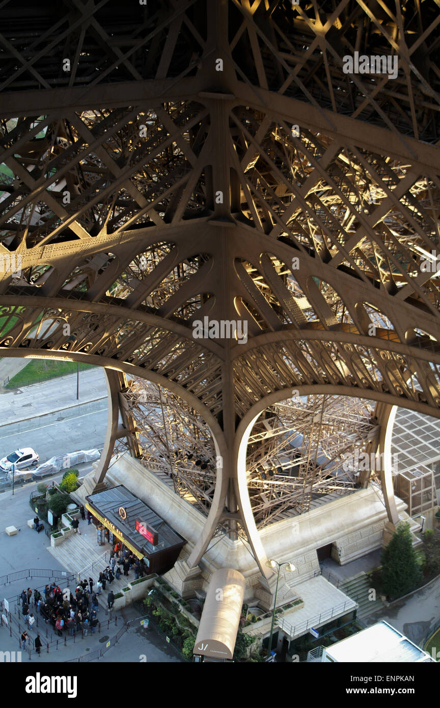 Lattice framework hi-res stock photography and images - Alamy