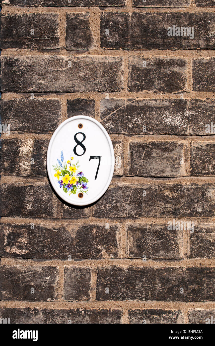 House number 7 sign on wall hi-res stock photography and images - Alamy