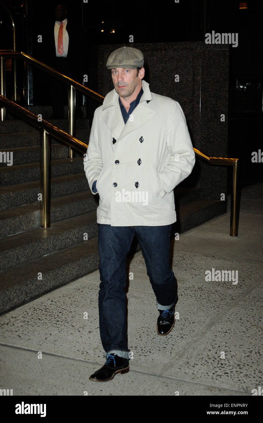 'Mad Men' star Jon Hamm is dressed for fall in a pea coat and newsboy ...