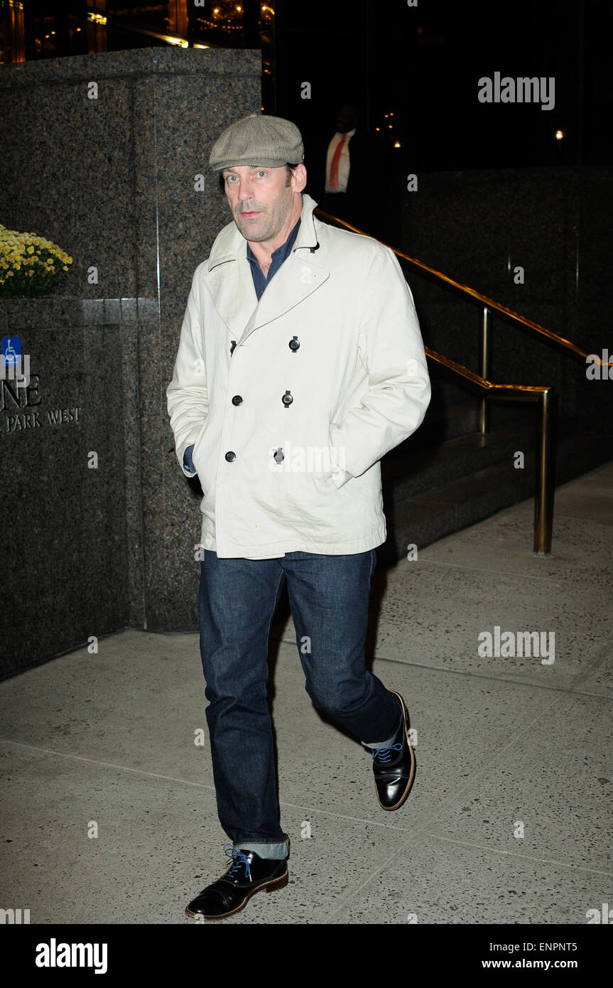 'Mad Men' star Jon Hamm is dressed for fall in a pea coat and newsboy ...