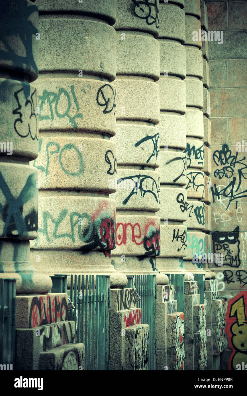 Graffiti on buildings in New York City Stock Photo - Alamy