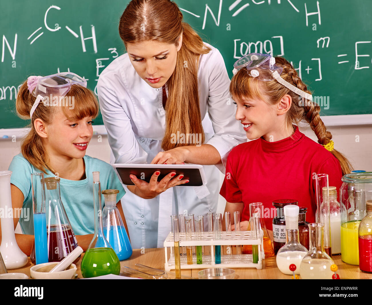 Children in chemistry class Stock Photo - Alamy