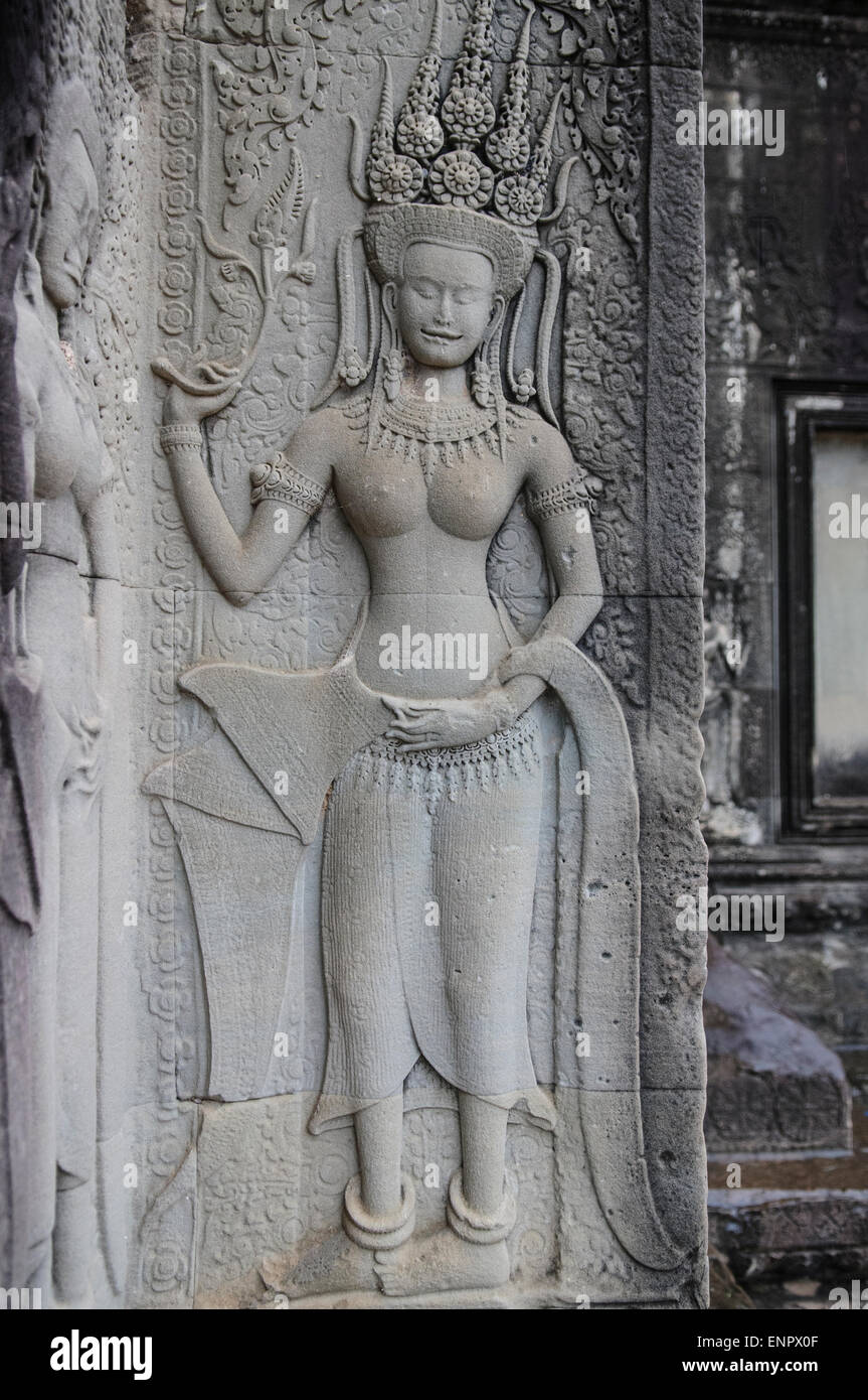 Khmer Tep Apsara Dancing Sculptures in Angkor Wat Stock Photo - Alamy
