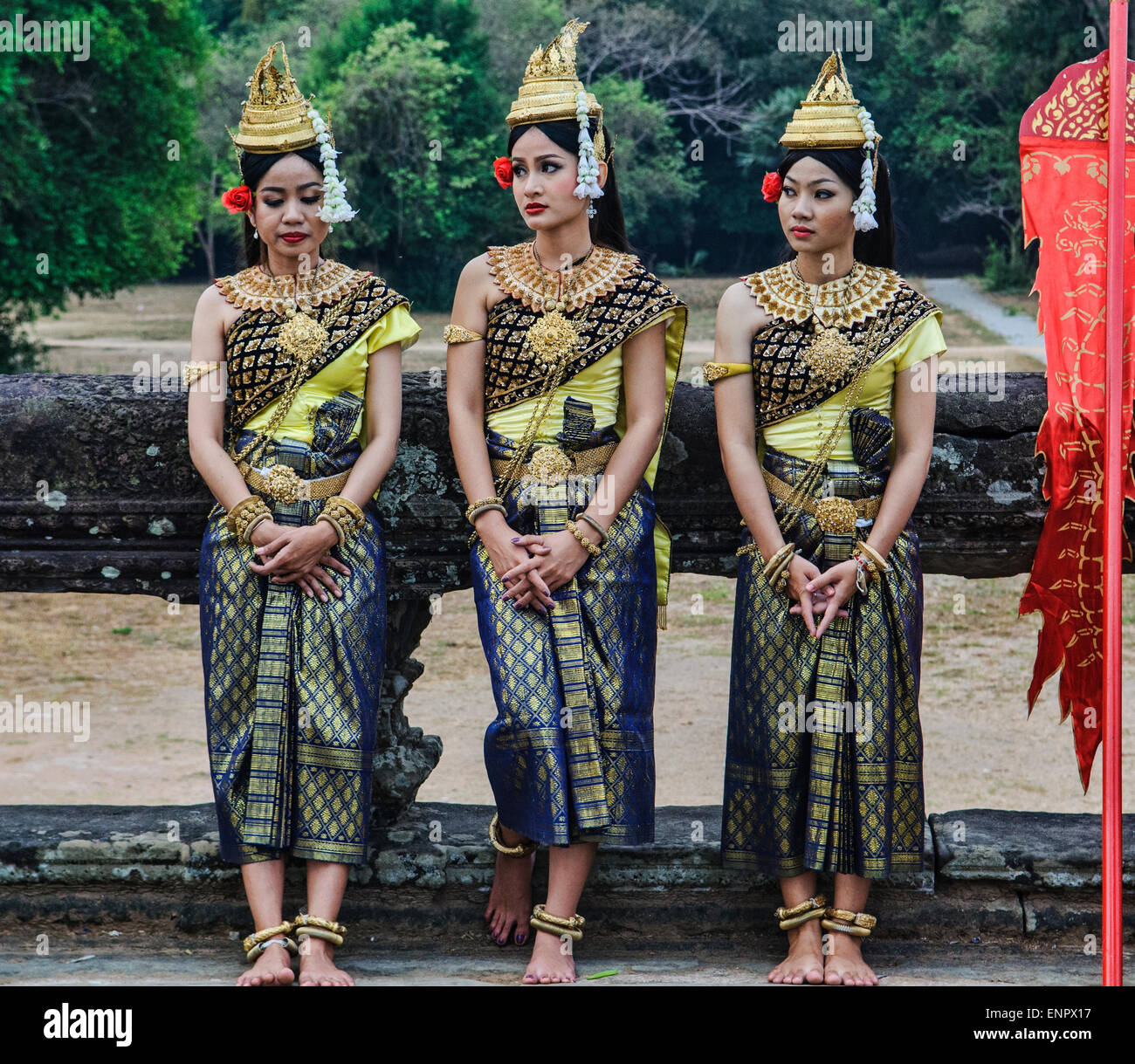 Apsara Khmer traditional dancers in Angkor Wat, Siem Reap, Cambodia ...