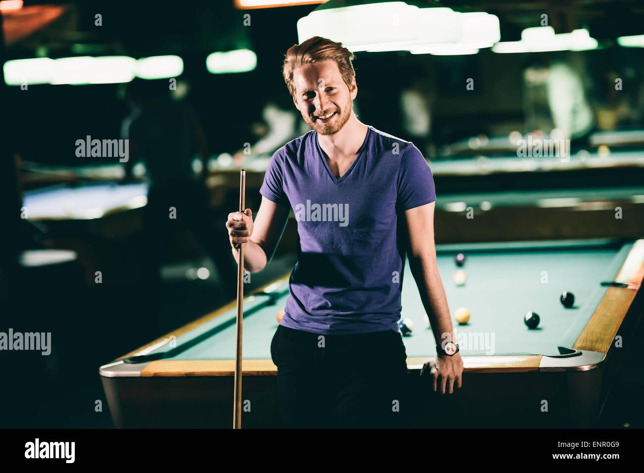 Guy Playing Pool Stock Photos & Guy Playing Pool Stock Images - Alamy