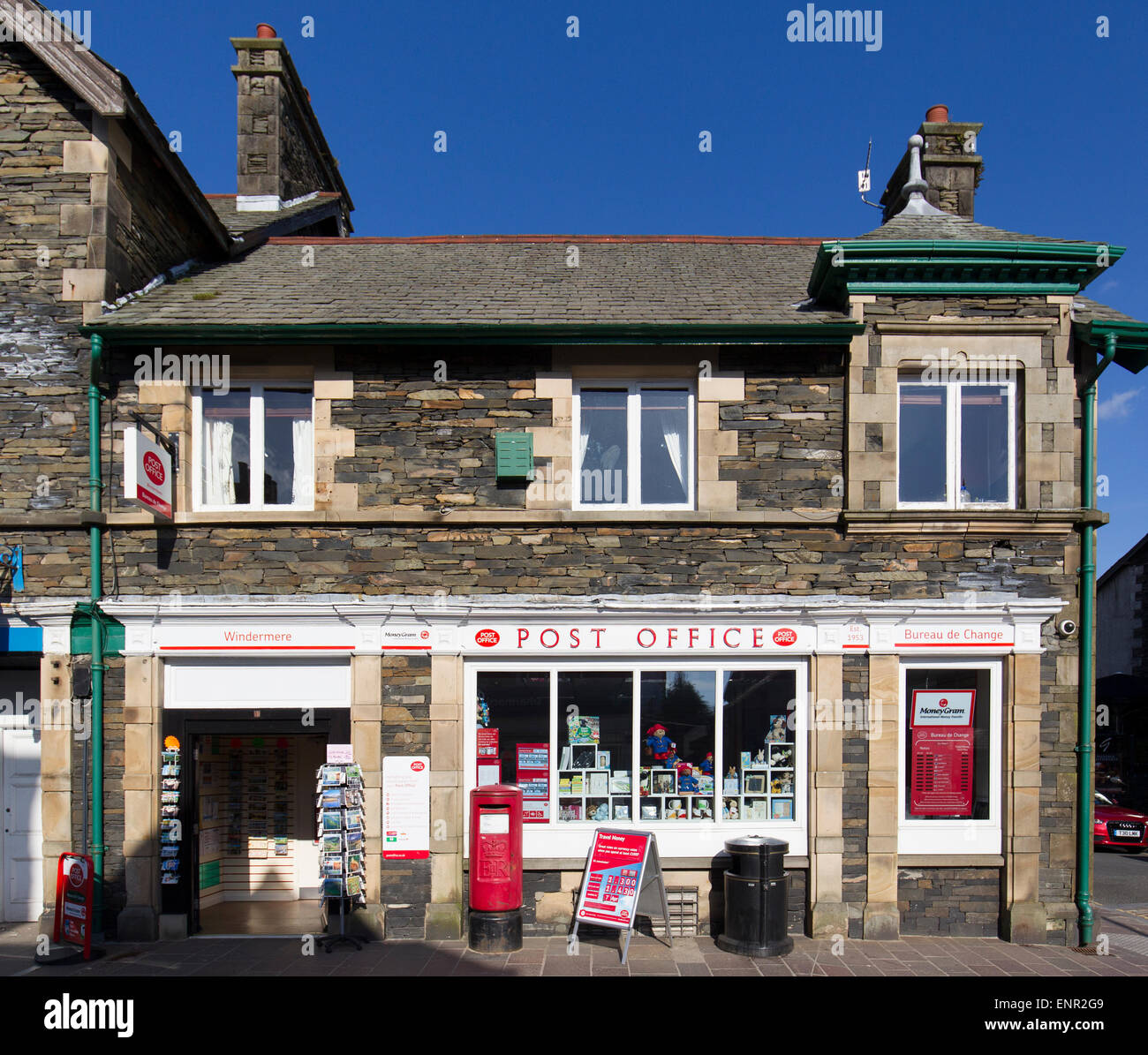 Windermere Post Office red post box pillar Stock Photo - Alamy