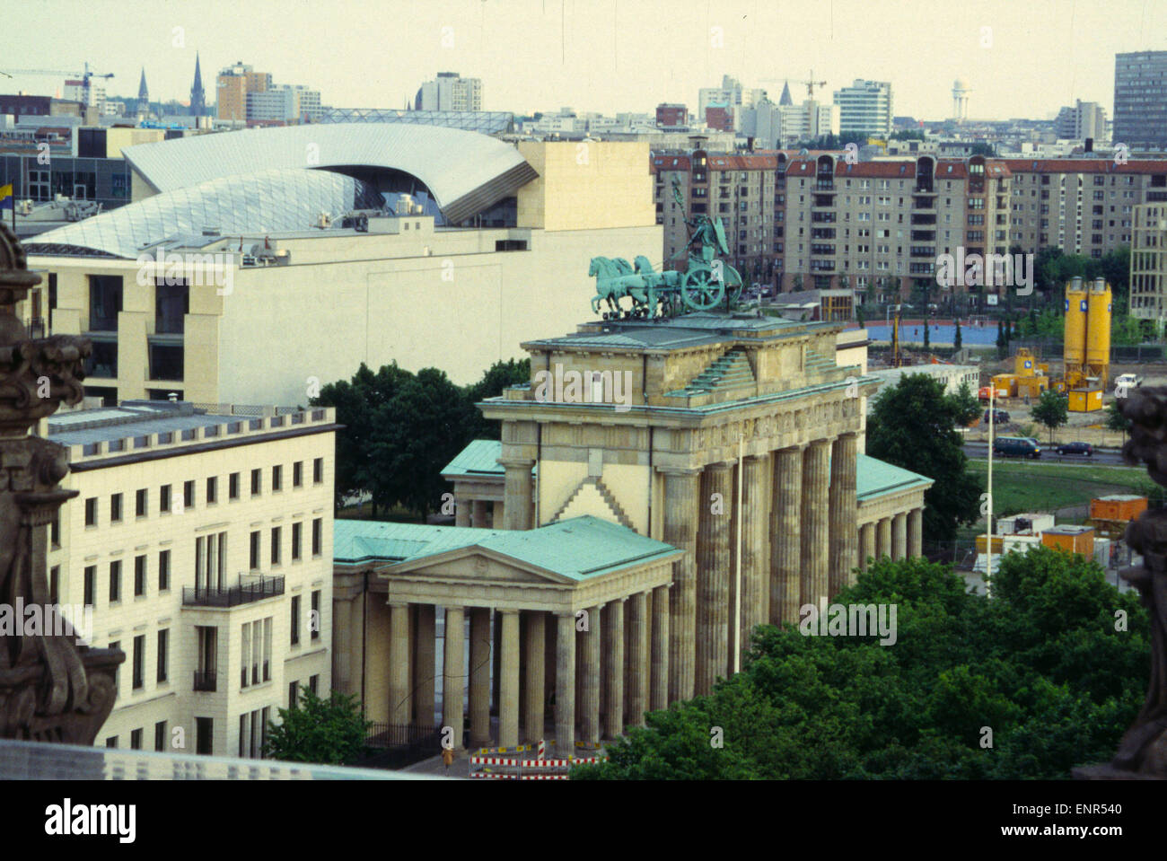 Brandenburg gate aerial hi-res stock photography and images - Alamy