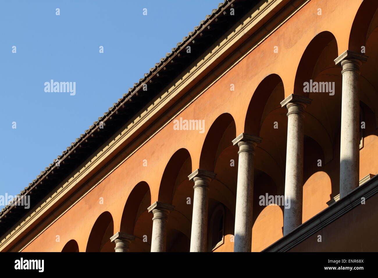 Classical architecture facade hi-res stock photography and images - Alamy