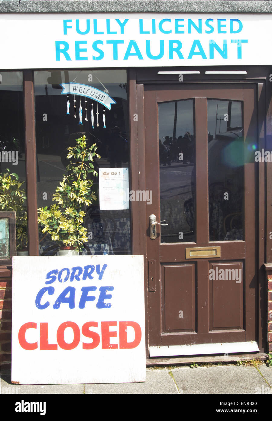 Entrance of restaurant Stock Photo - Alamy