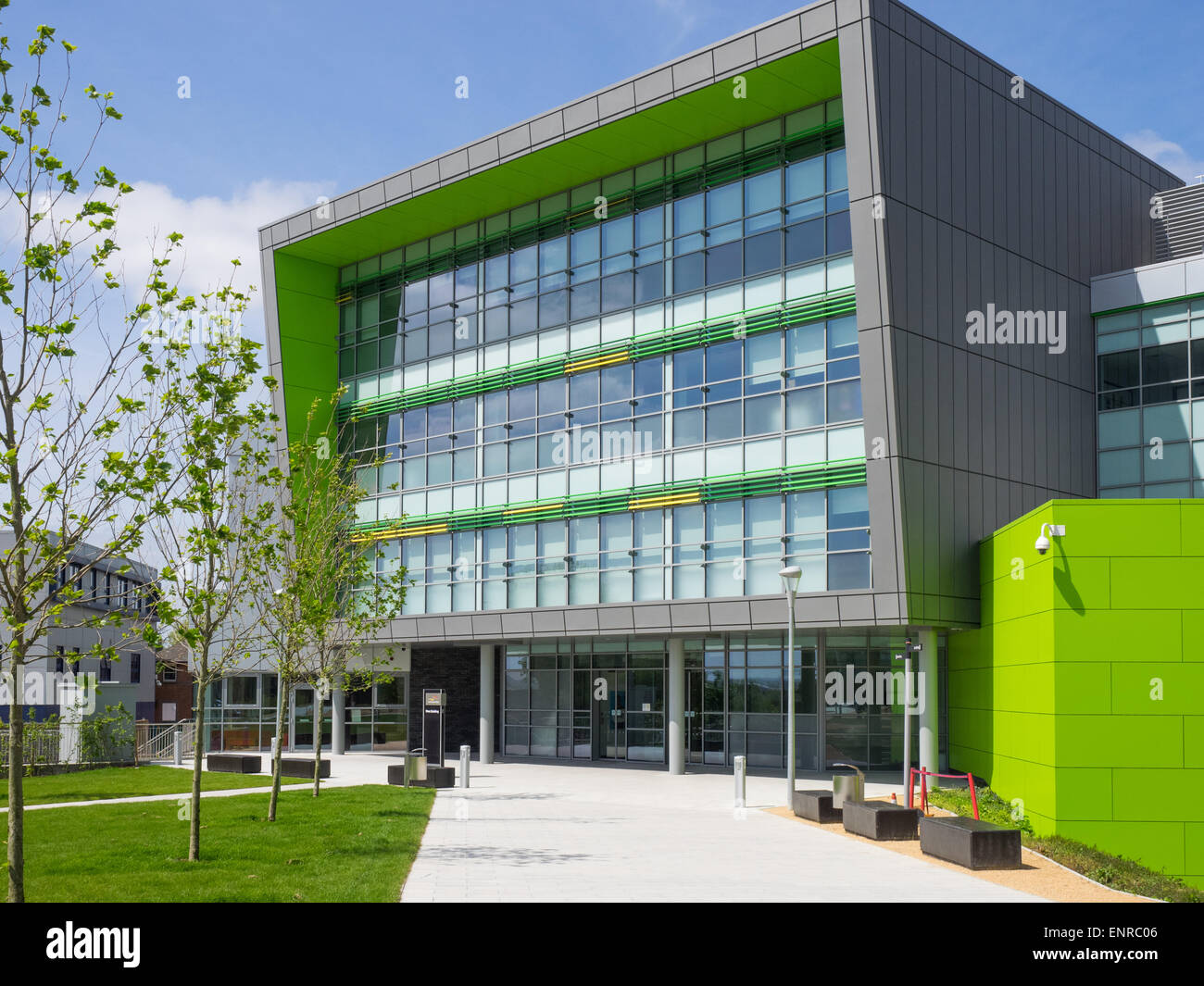 South essex college campus building hi-res stock photography and images ...